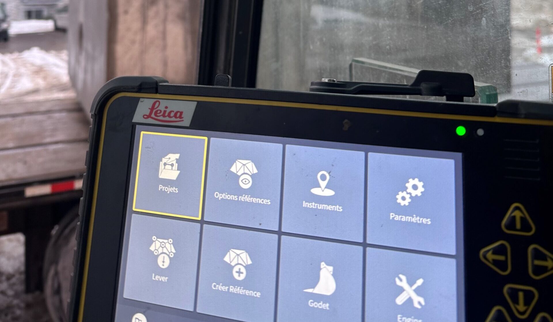 Excavation and foundation: Working with precision with a GPS system ...